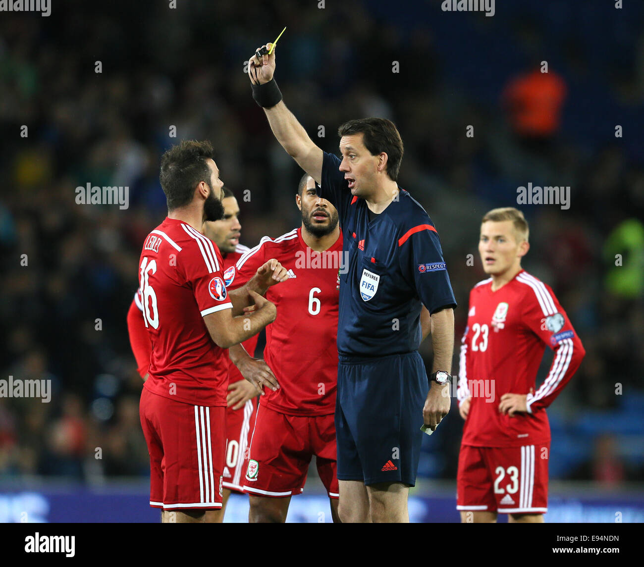 Joe ledley cardiff city hi-res stock photography and images - Alamy