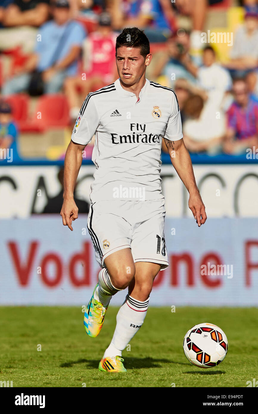 James rodriguez 2014 real madrid hi-res stock photography and images ...