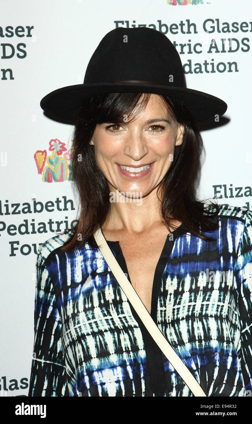 Elizabeth reeves hi-res stock photography and images - Alamy