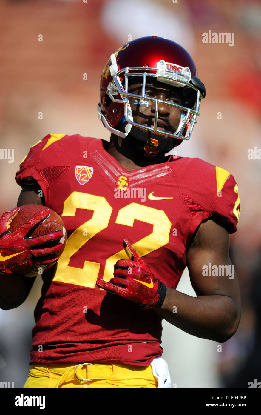 Los Angeles, USA. 18th Oct, 2014. Justin Davis of the USC Trojans in ...