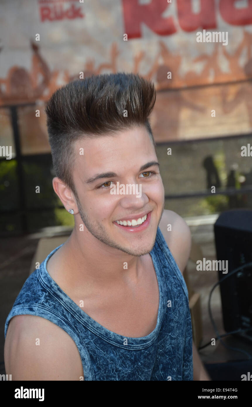 Luca Haenni performing live to promote his latest album 'Dance Until We ...