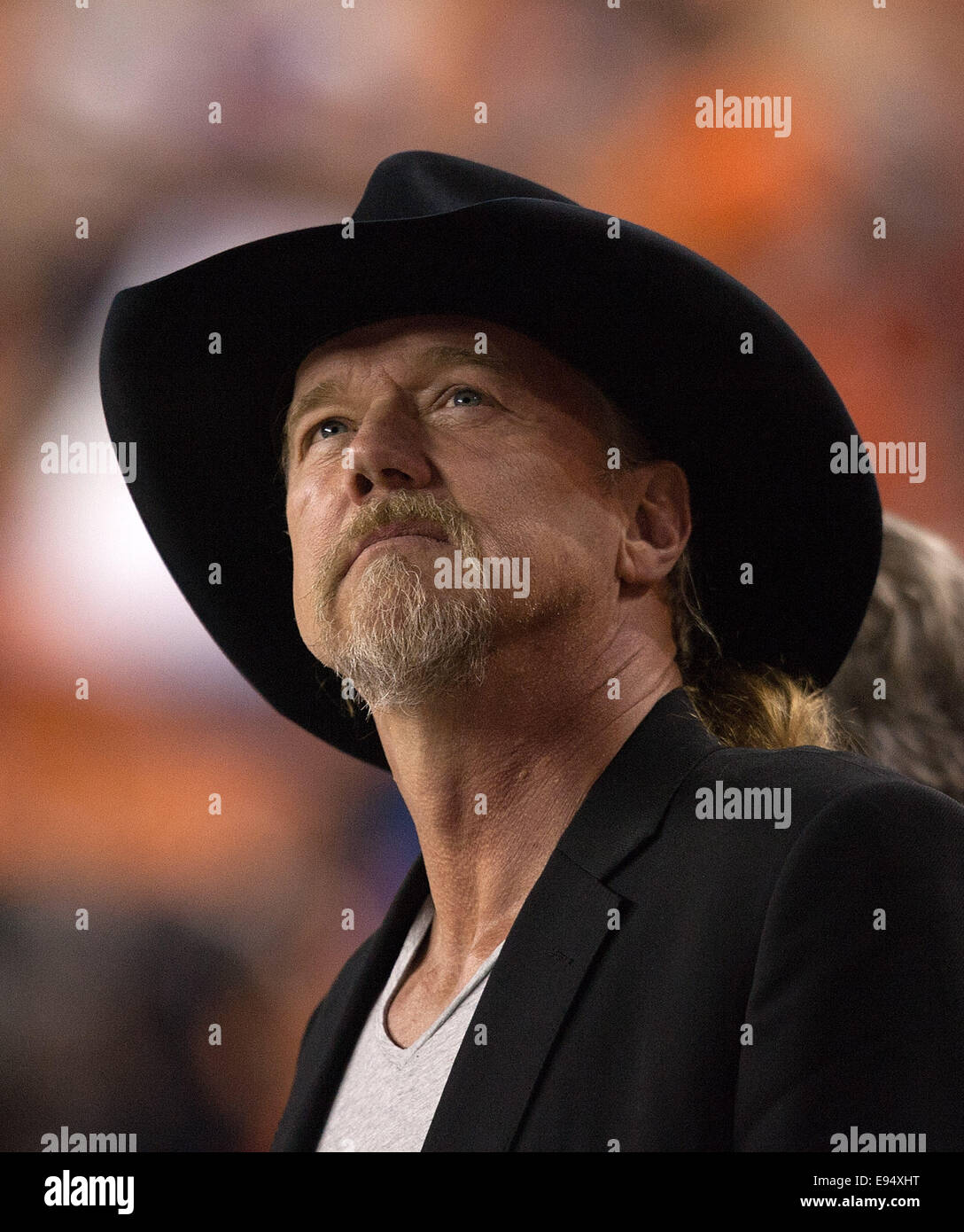 Denver, Colorado, USA. 19th Oct, 2014. Country Music Singer TRACE ...