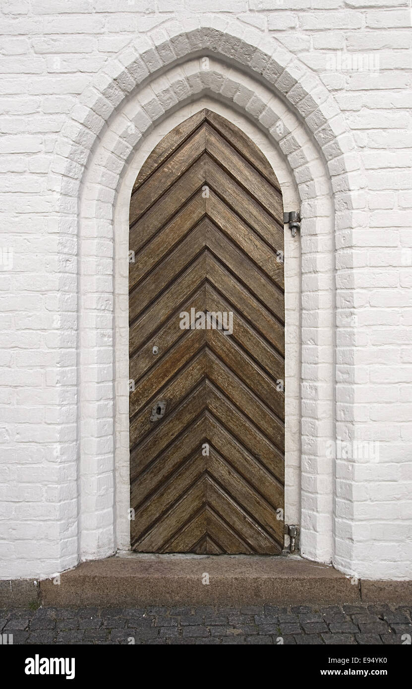 Old wooden gate of a medieval house Stock Photo - Alamy
