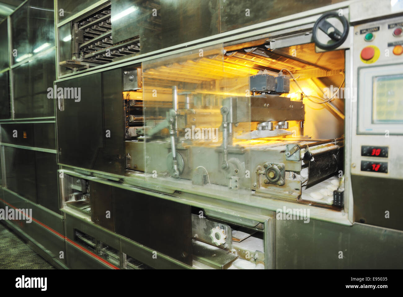 bread factory production Stock Photo - Alamy