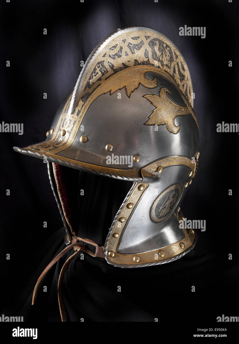 Knight head hi-res stock photography and images - Alamy