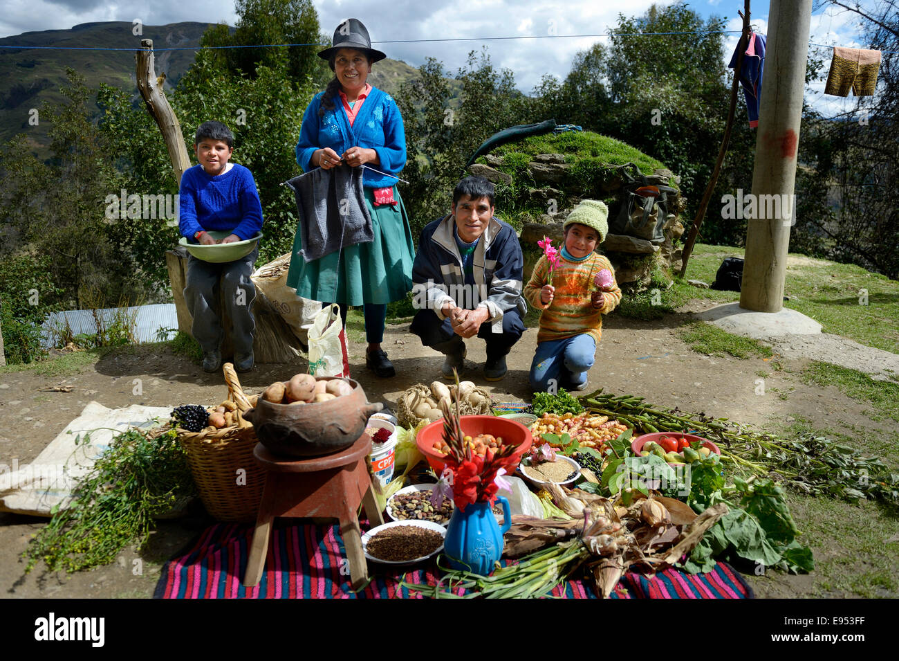 Native American Family Tradition High Resolution Stock Photography and ...