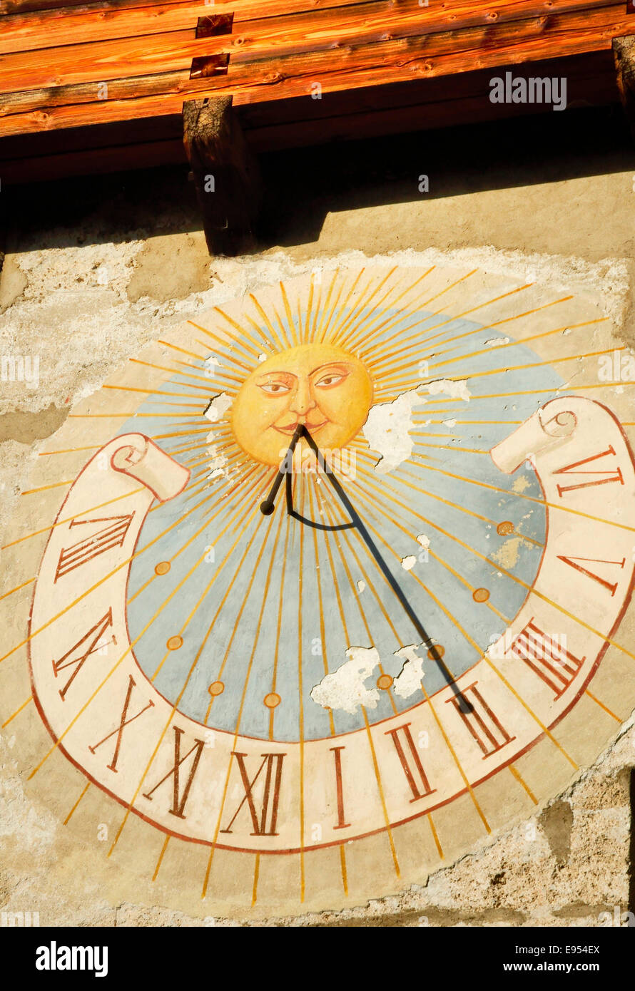 Sundial on city walls, Burghausen, Upper Bavaria, Bavaria, Germany ...