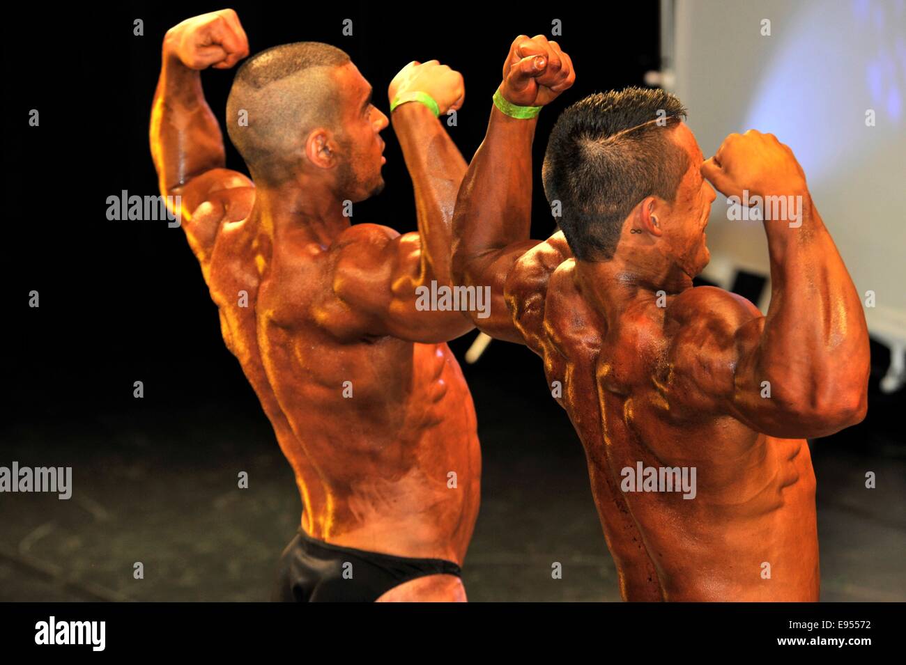 Bodybuilding bodybuilders bodybuilder contest hi-res stock photography ...