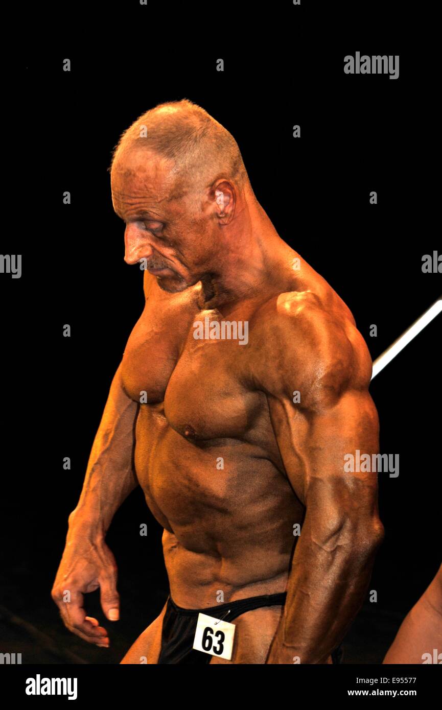 Body builder male championship hi-res stock photography and images - Alamy