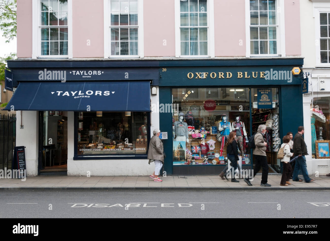 High street shops hi-res stock photography and images - Alamy