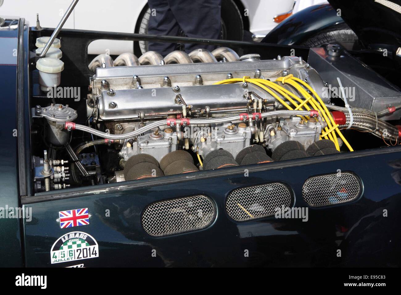 3 litre engine hi-res stock photography and images - Alamy