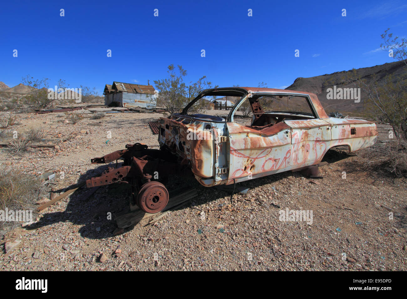 Impala car and desert hi-res stock photography and images - Alamy