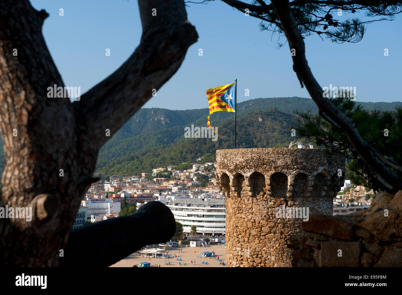 Catalonian castle hi-res stock photography and images - Alamy