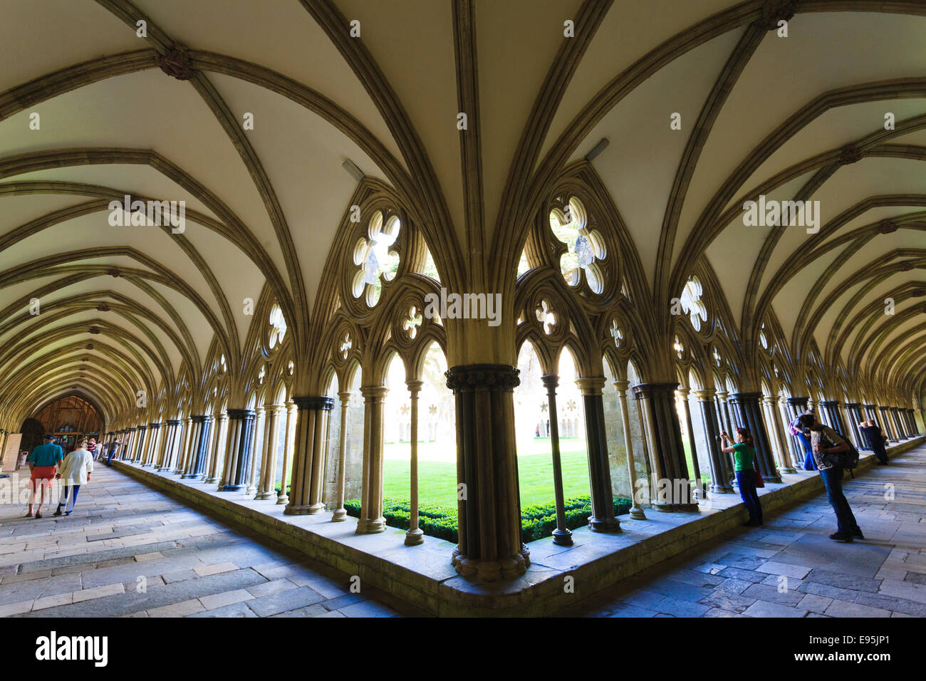 The great cloisters hi-res stock photography and images - Alamy