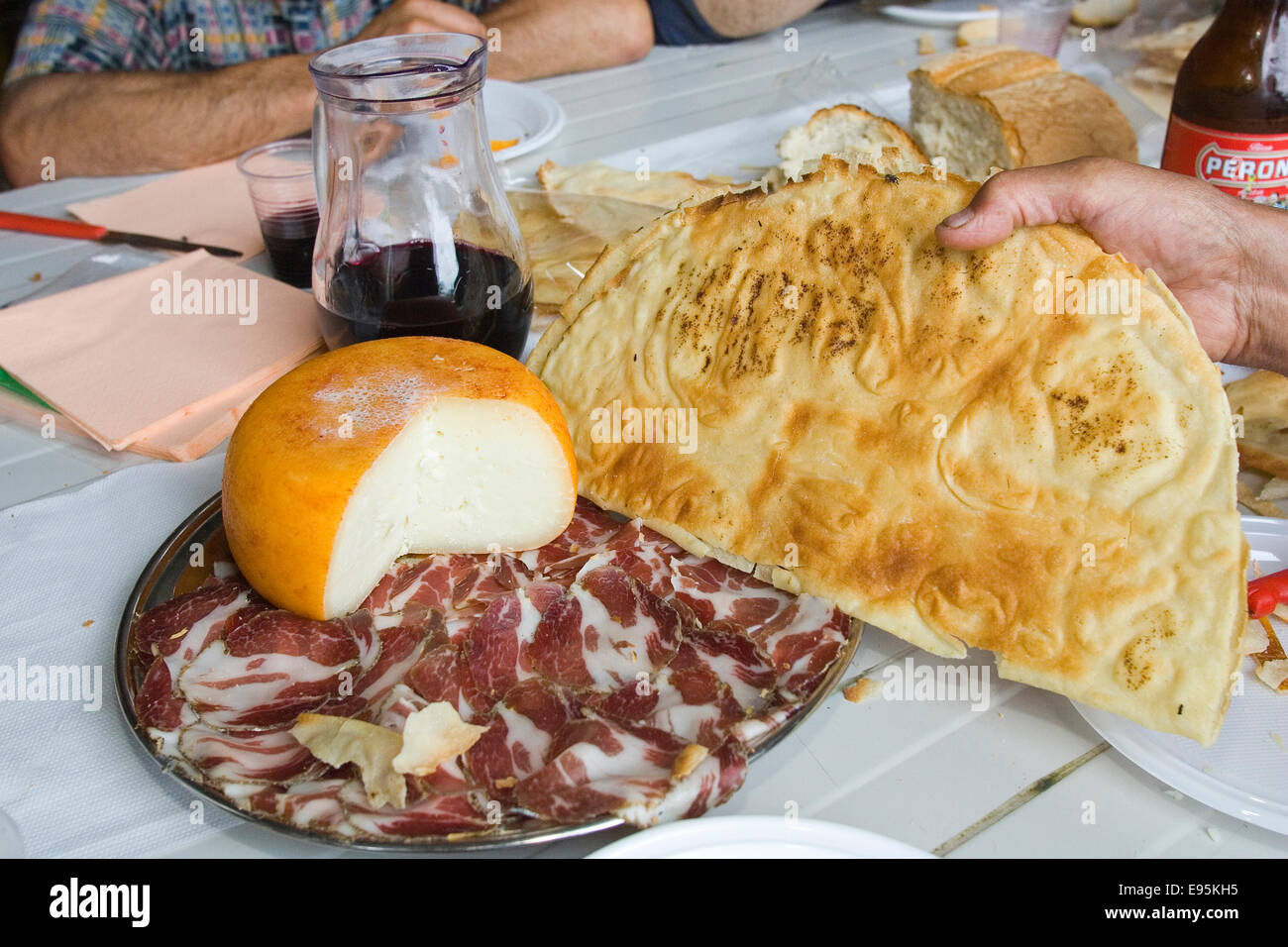 europe, italy, tuscany, crete senesi area, vergelle ranch, breakfast ...