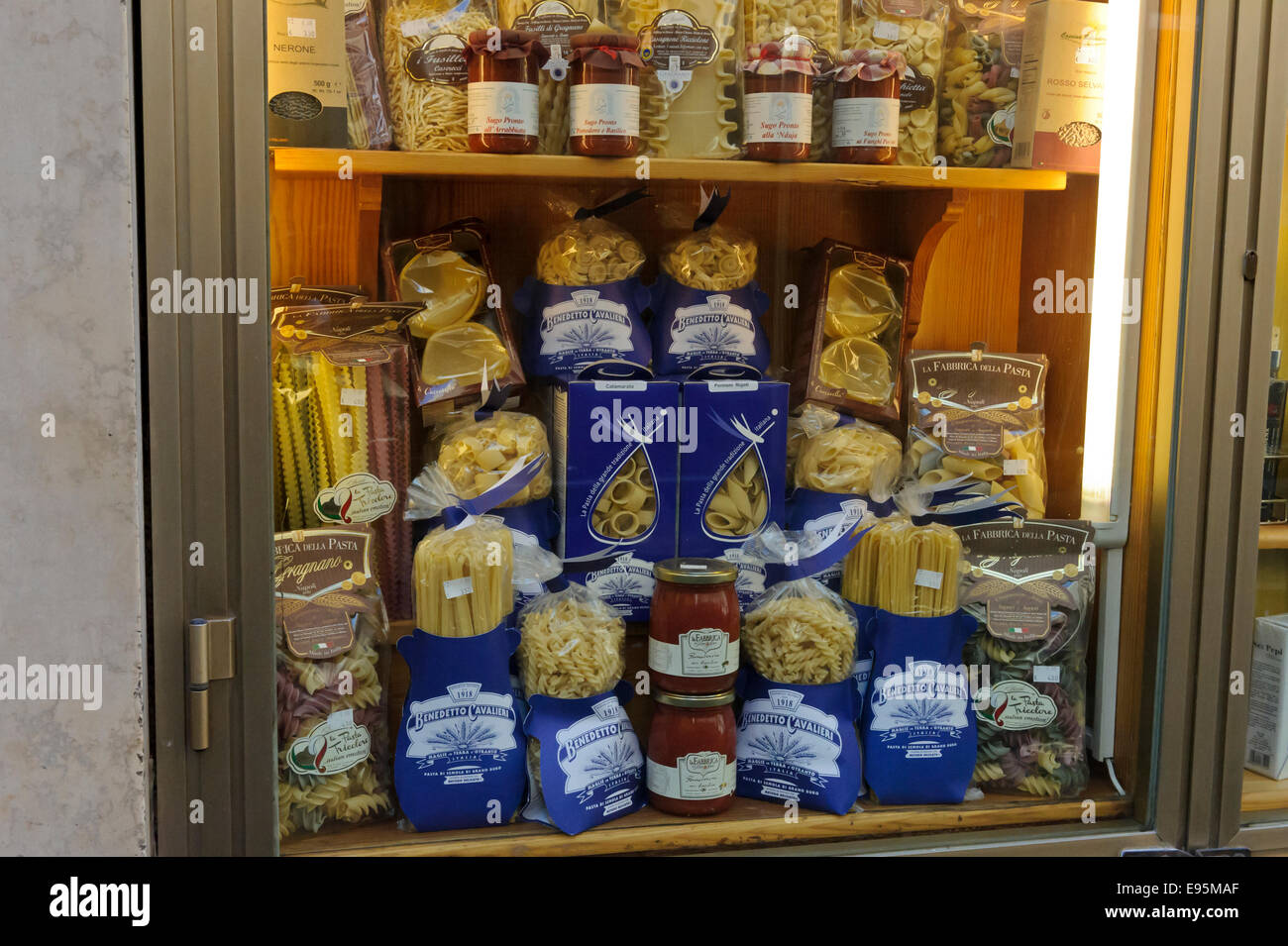 Herb cabinet hi-res stock photography and images - Alamy