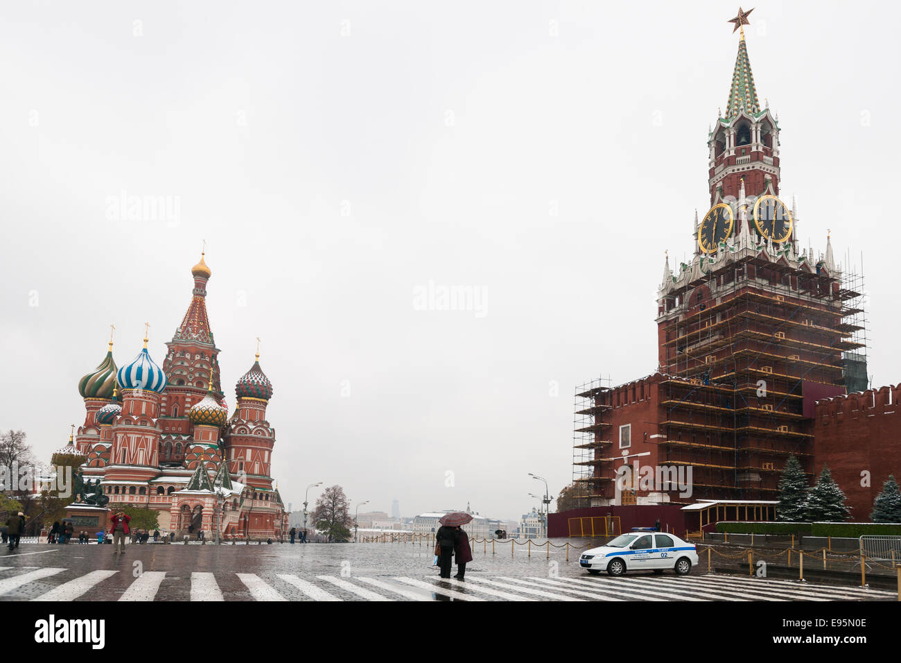 Rainy night in moscow hi-res stock photography and images - Alamy