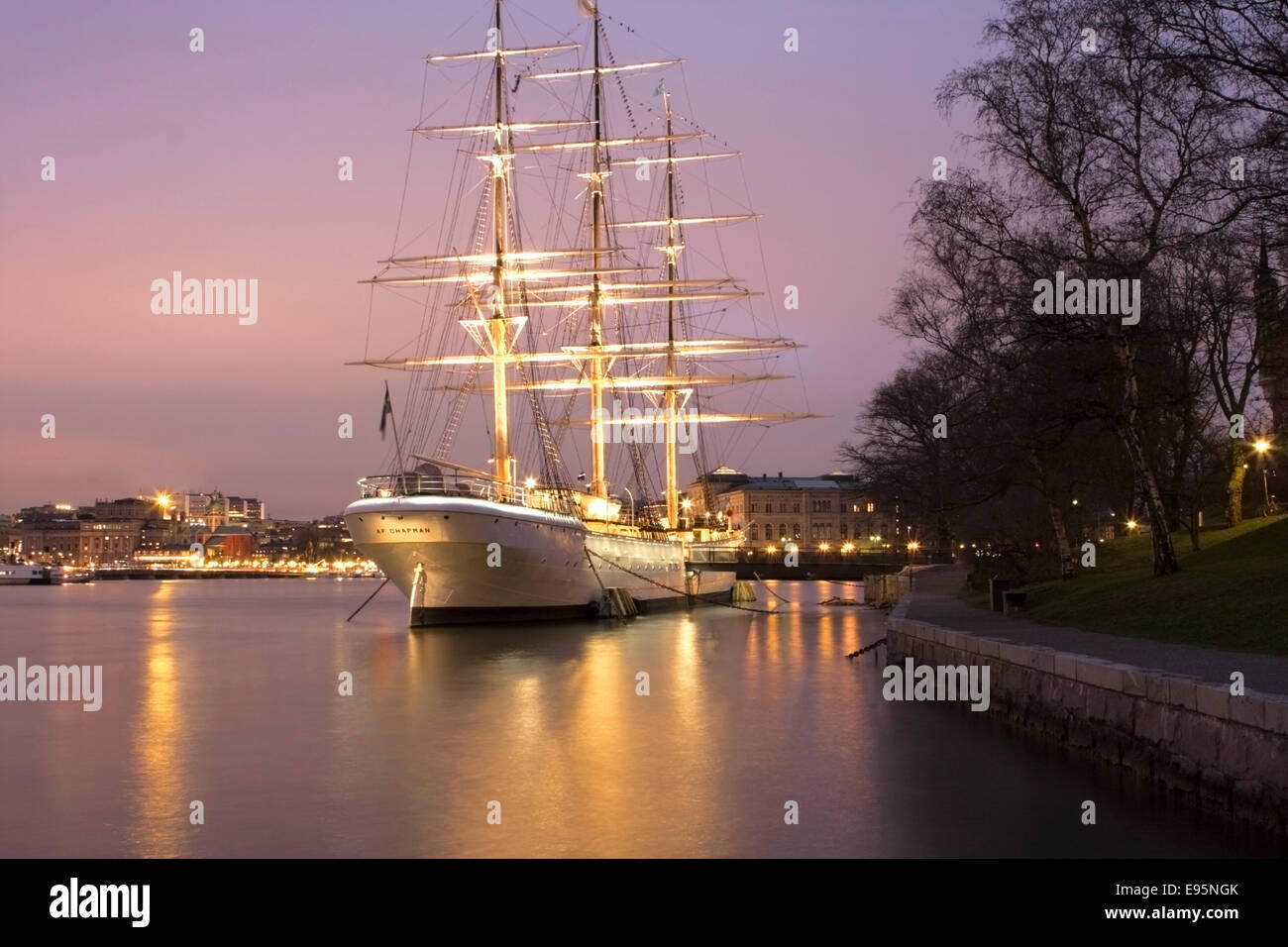 English sailing ship hi-res stock photography and images - Alamy