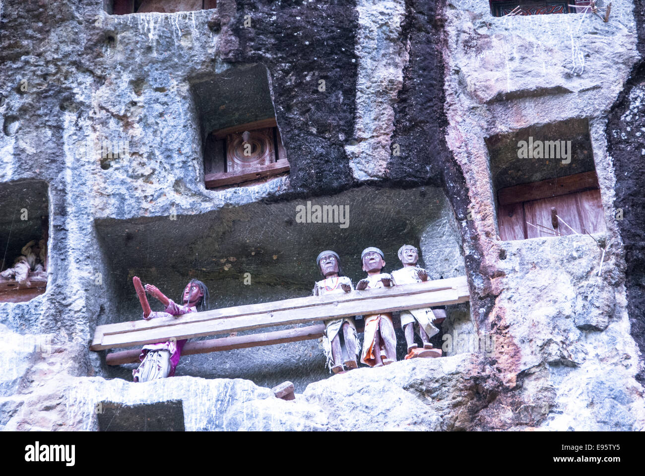 famous tau tau at lemo sulawesi indonesia Stock Photo - Alamy