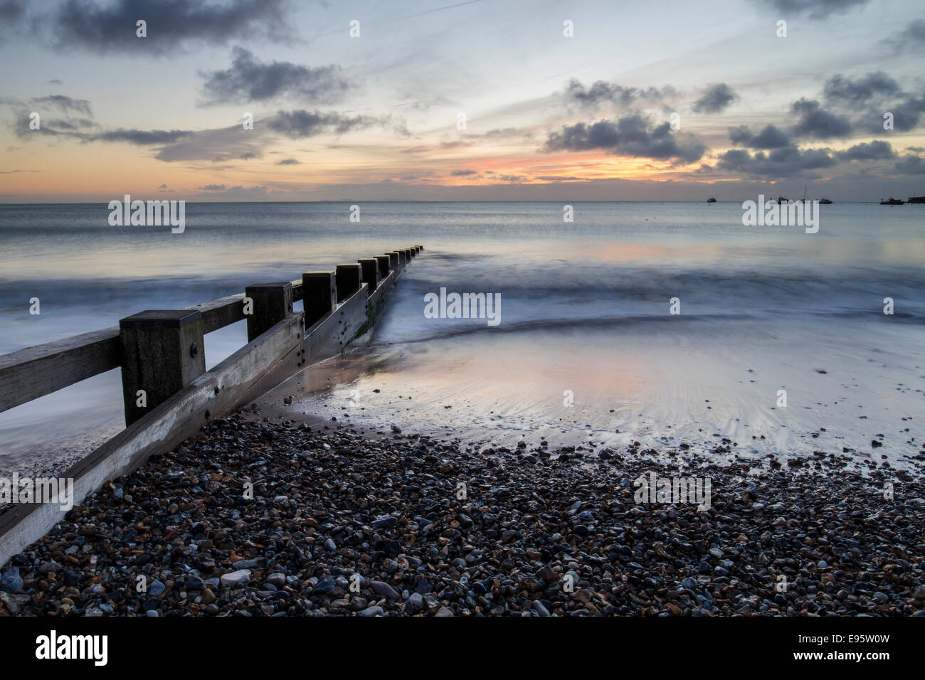Swanage beach and bay hi-res stock photography and images - Alamy