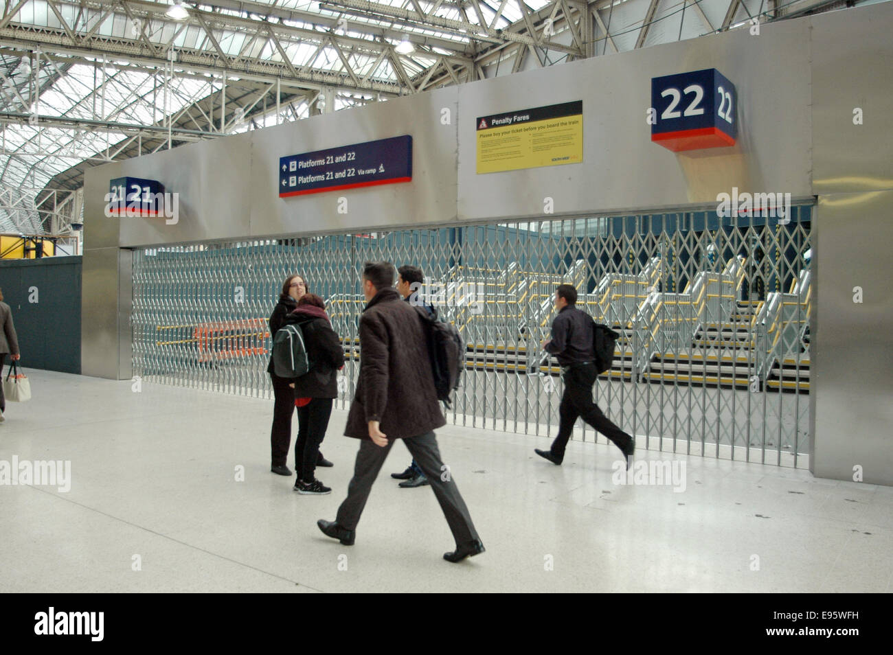 London, UK. 20th Oct, 2014. Platforms 21 & 22 at the old Eurostar ...