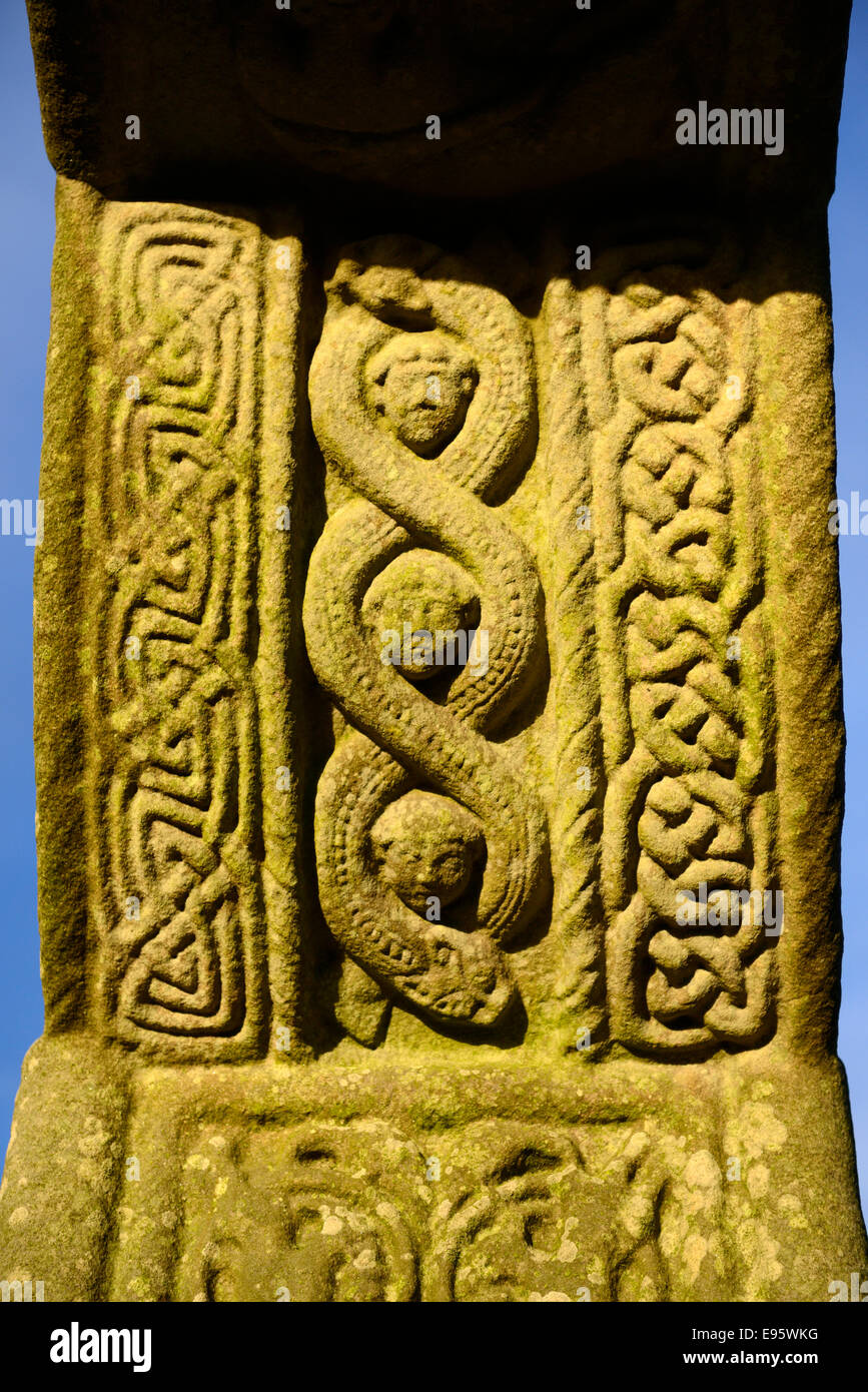 Panel detail showing bosses and snakes Closeup Cross of Muiredach 10th ...