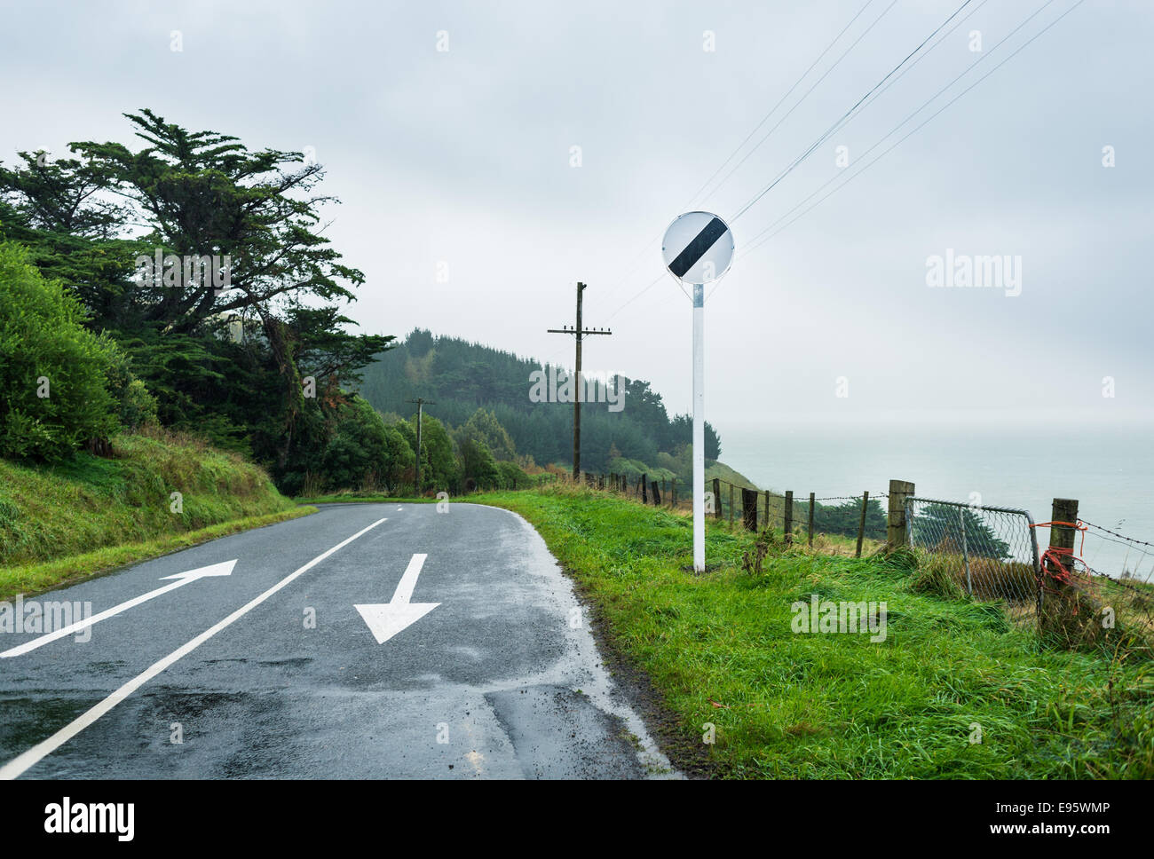 Onuku road, Akaroa Stock Photo - Alamy