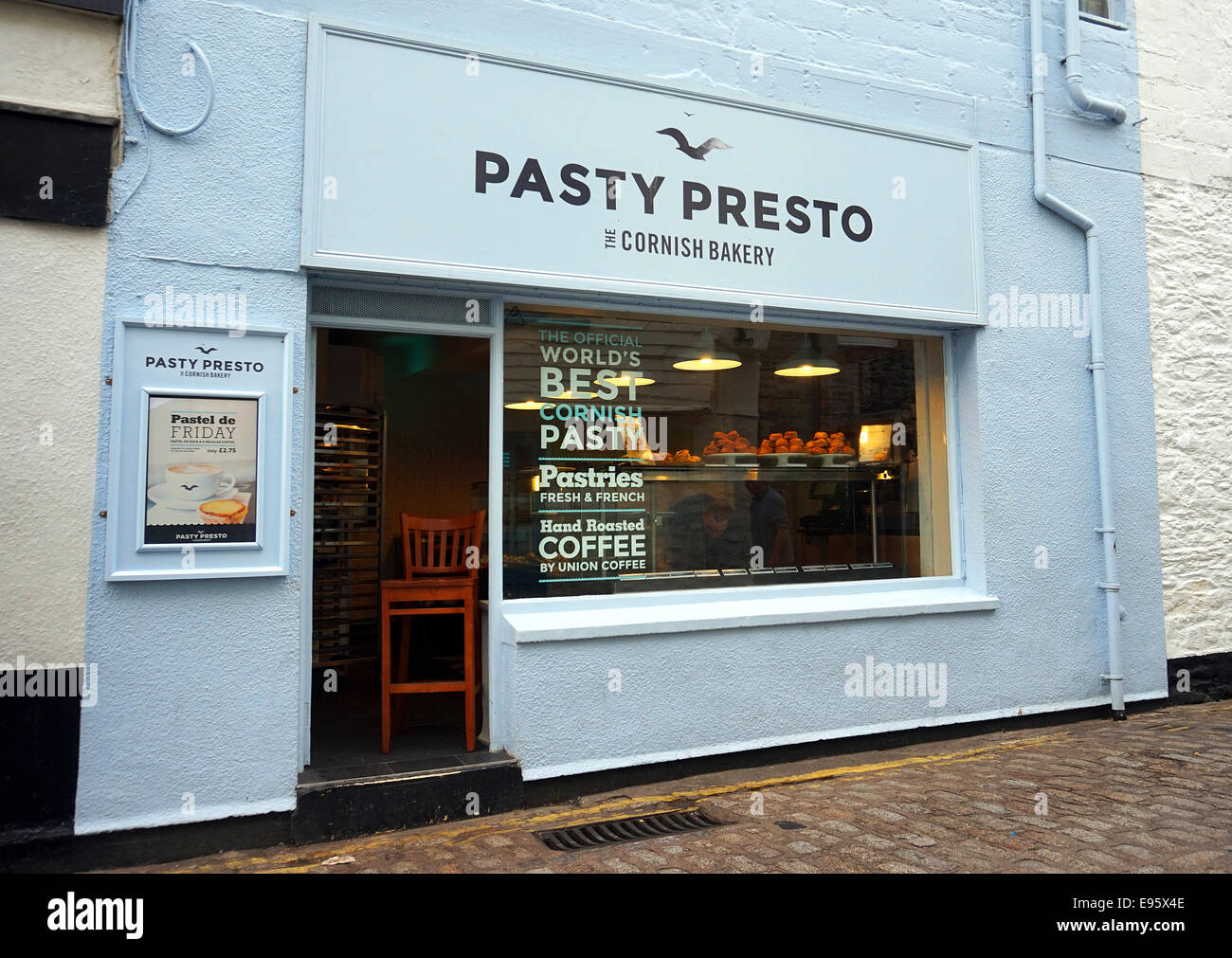 a " pasty presto " cornish bakery shop, cornwall, uk Stock Photo - Alamy