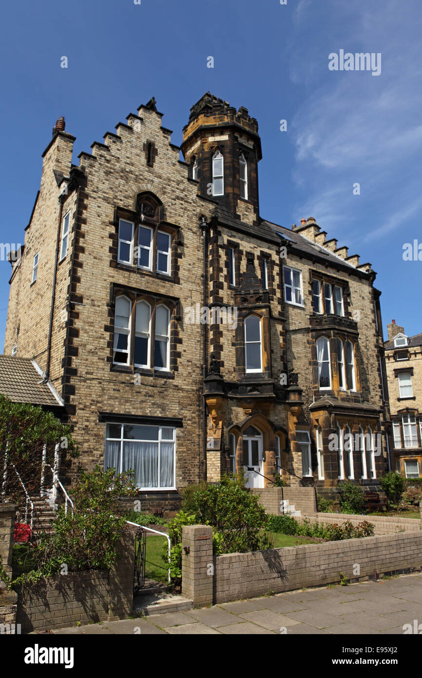 Saltburn property hi-res stock photography and images - Alamy