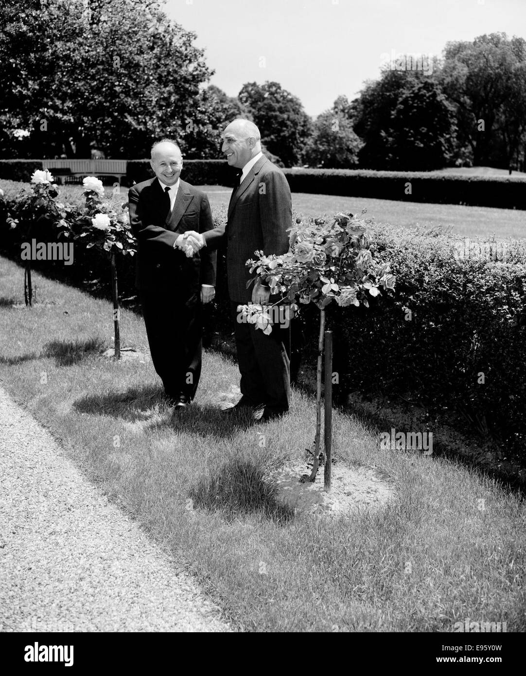 Surrounded by visitors Black and White Stock Photos & Images - Alamy