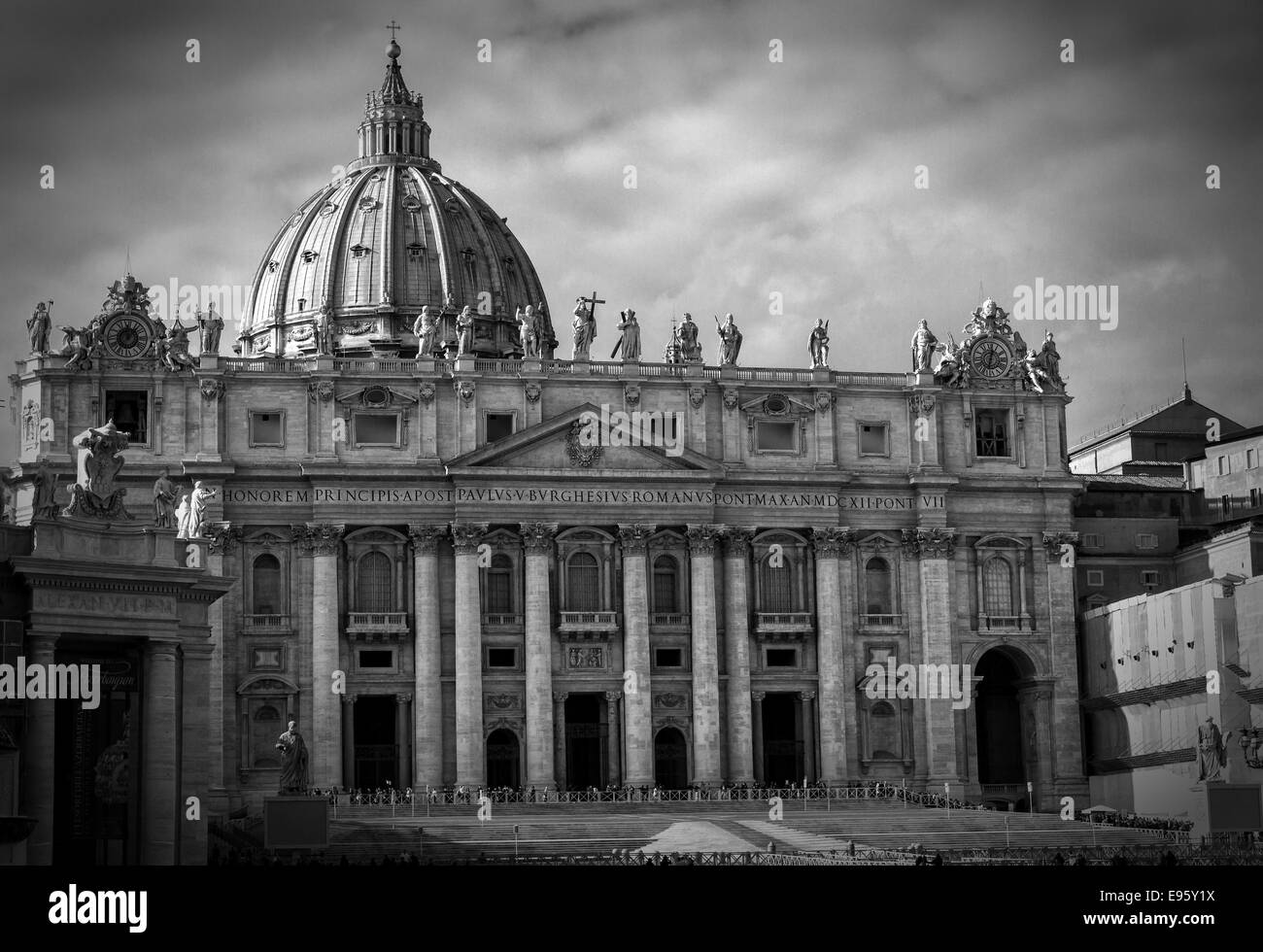 St. Peter's cathedral in Rome, Italy Stock Photo - Alamy