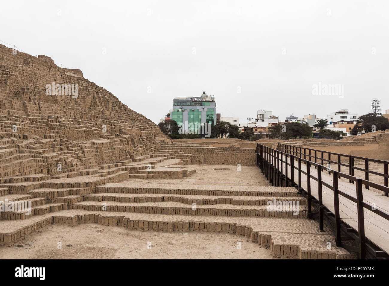 Pre inca hi-res stock photography and images - Alamy