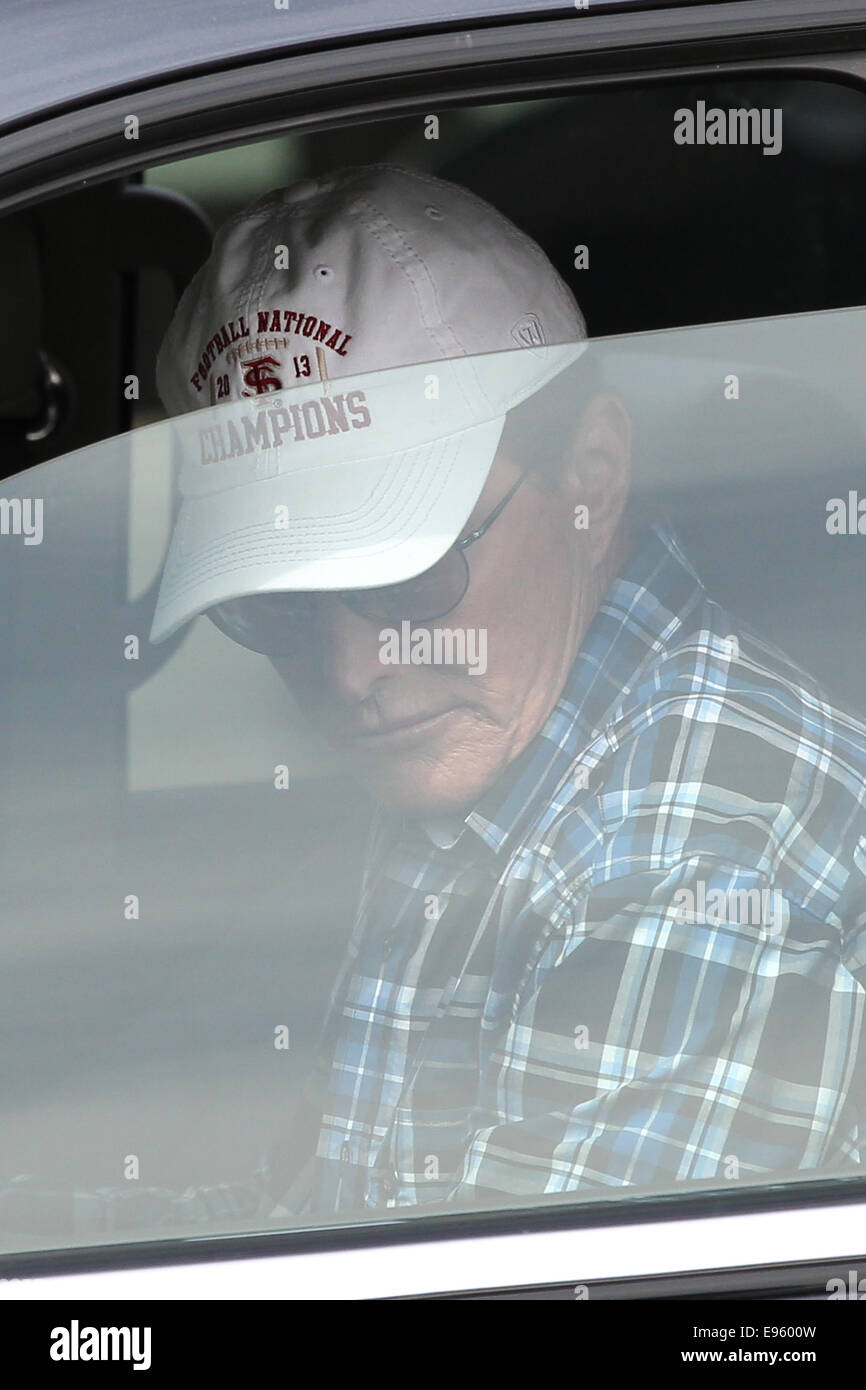 Bruce Jenner stop by Starbucks at Zuma Beach in Malibu Featuring: Bruce ...