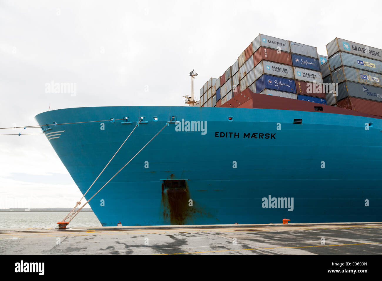 London Gateway, Essex, UK. 19th Oct 2014. Container ship Edith Maersk ...