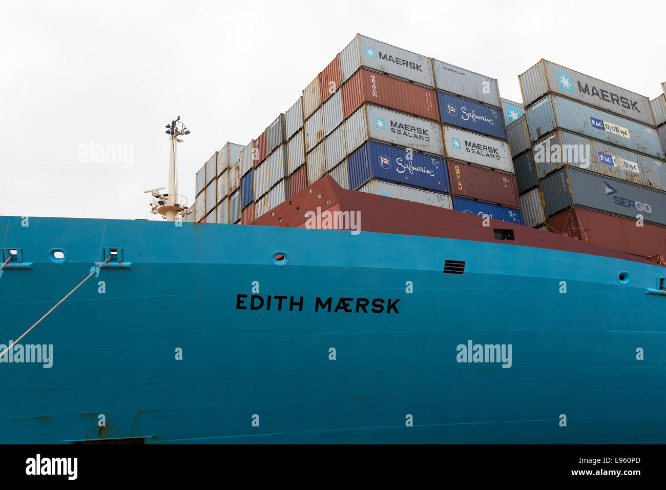 London Gateway, Essex, UK. 19th Oct 2014. Container ship Edith Maersk ...