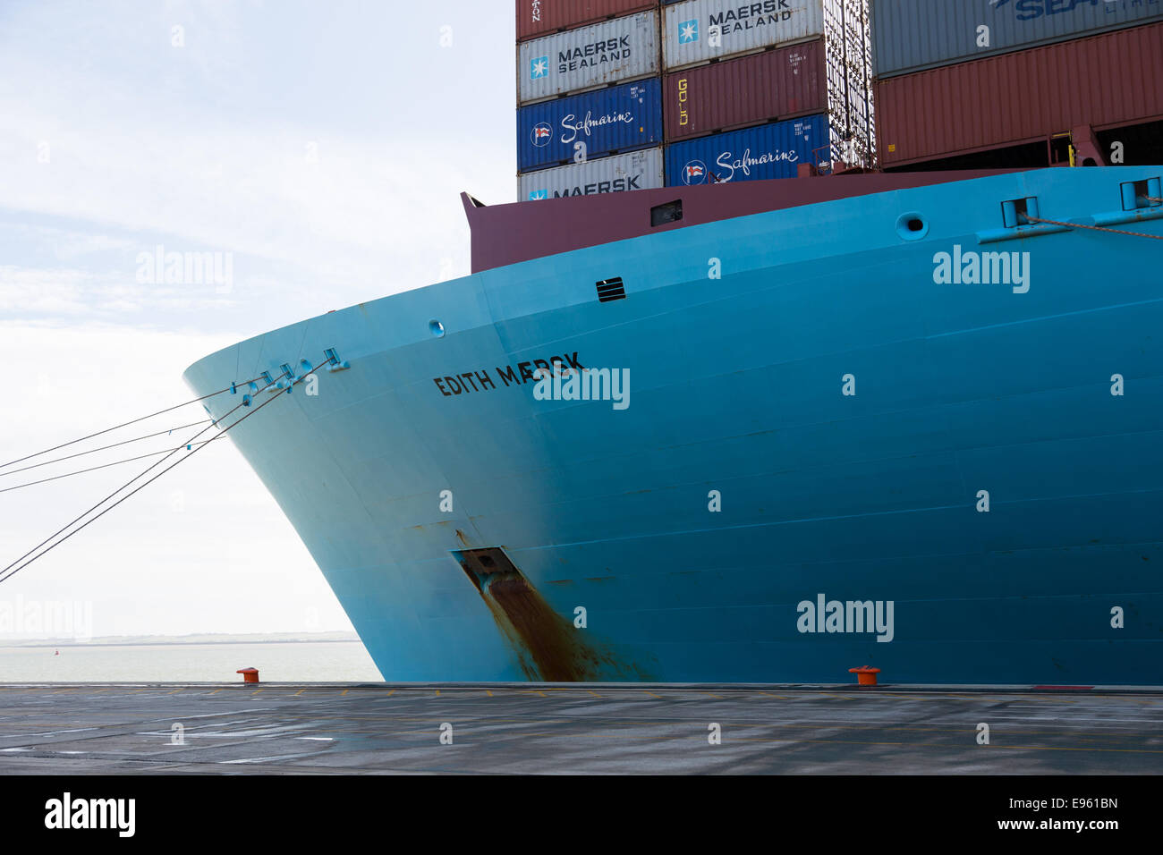 London Gateway, Essex, UK. 19th Oct 2014. Container ship Edith Maersk ...