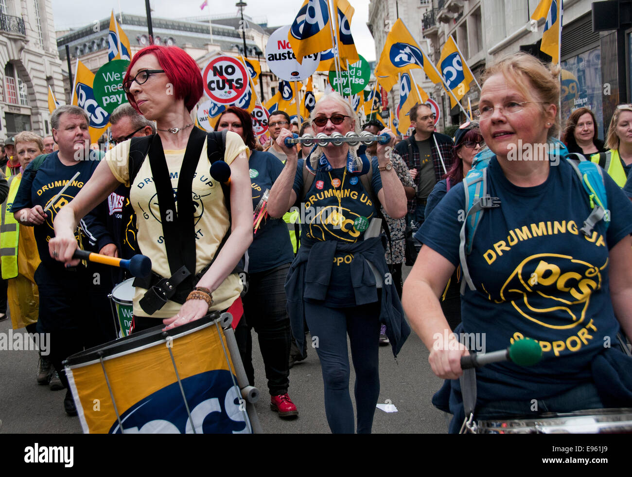 General public band hi-res stock photography and images - Alamy