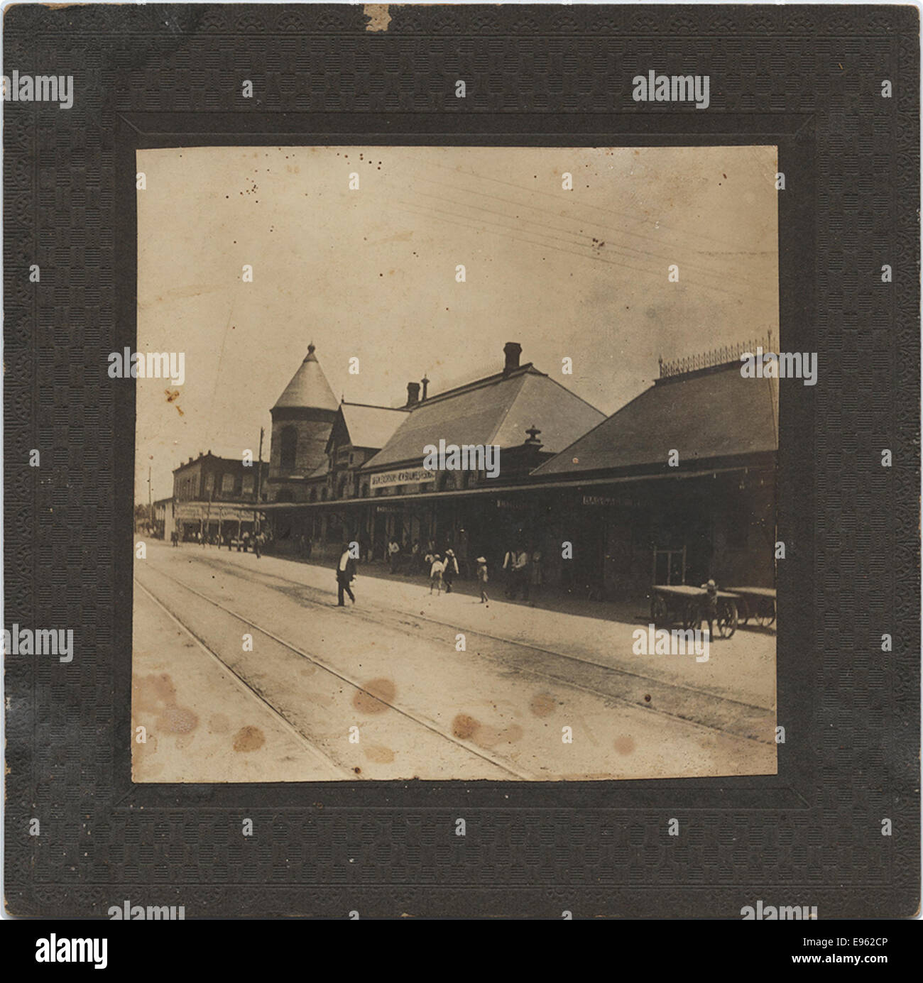 Old railroad depots hi-res stock photography and images - Alamy