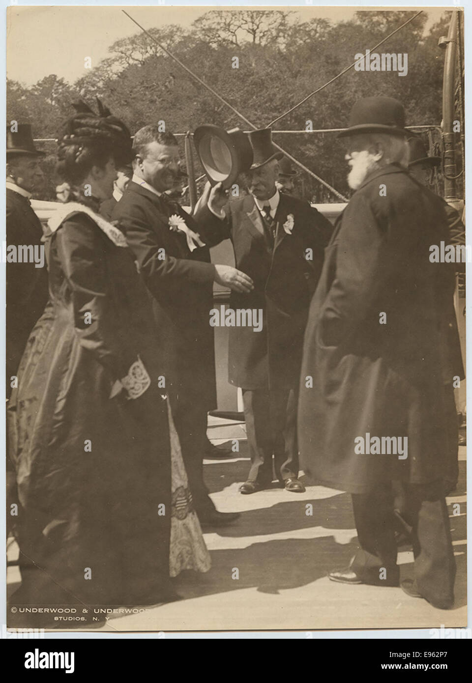 U s navy dignitary hi-res stock photography and images - Alamy