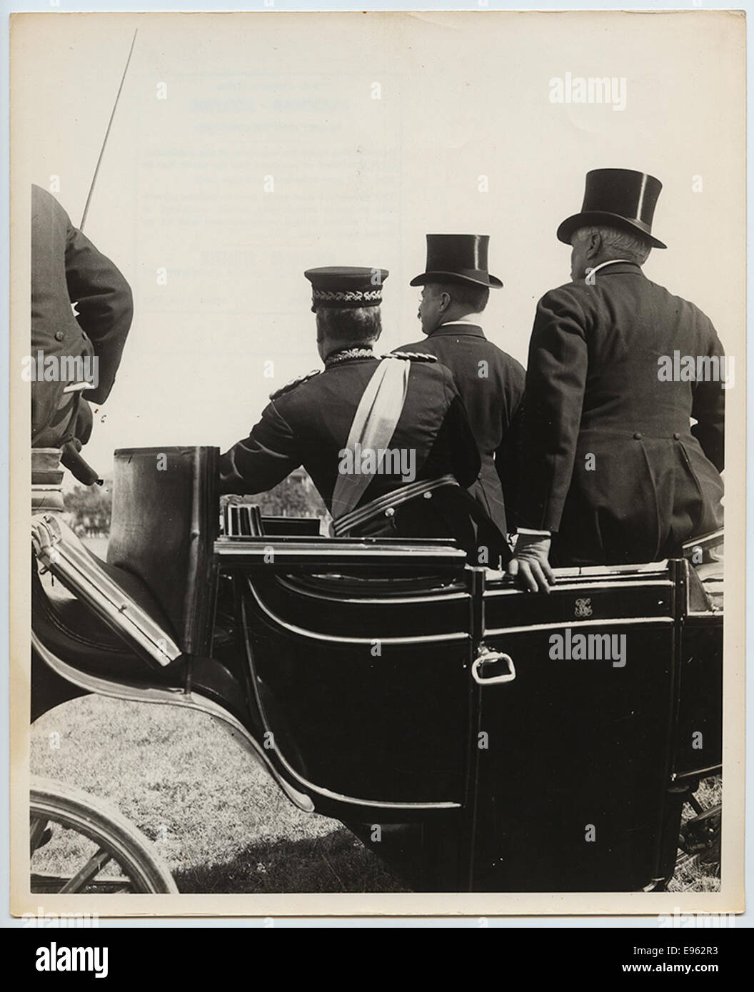 President Theodore Roosevelt is seen receiving American troops at Fort ...