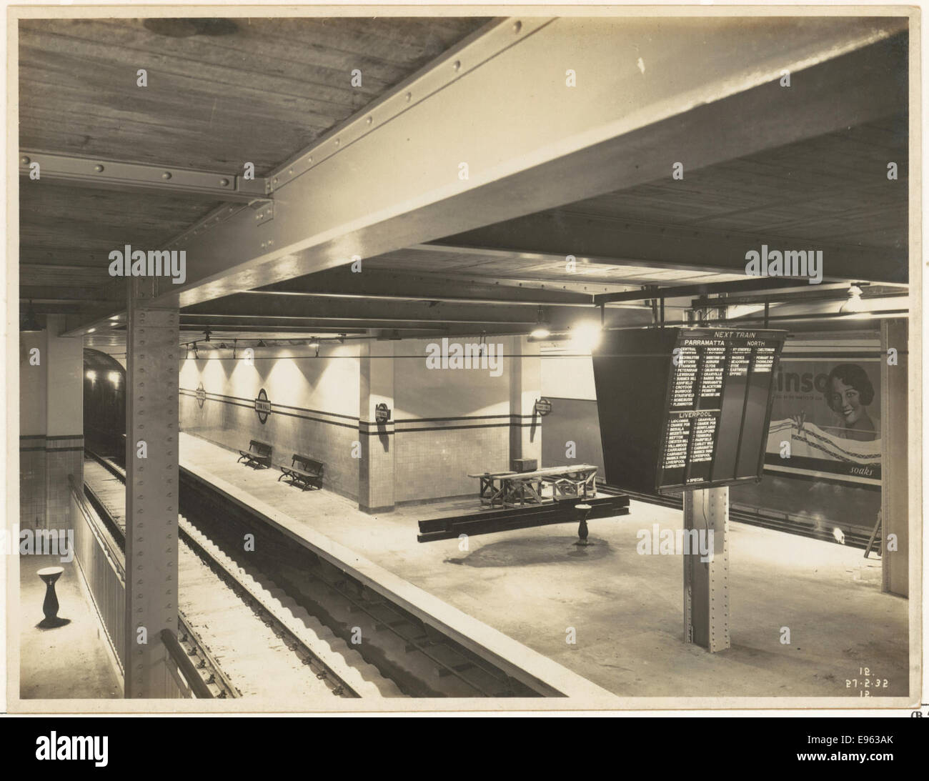 Hall indicator hi-res stock photography and images - Alamy