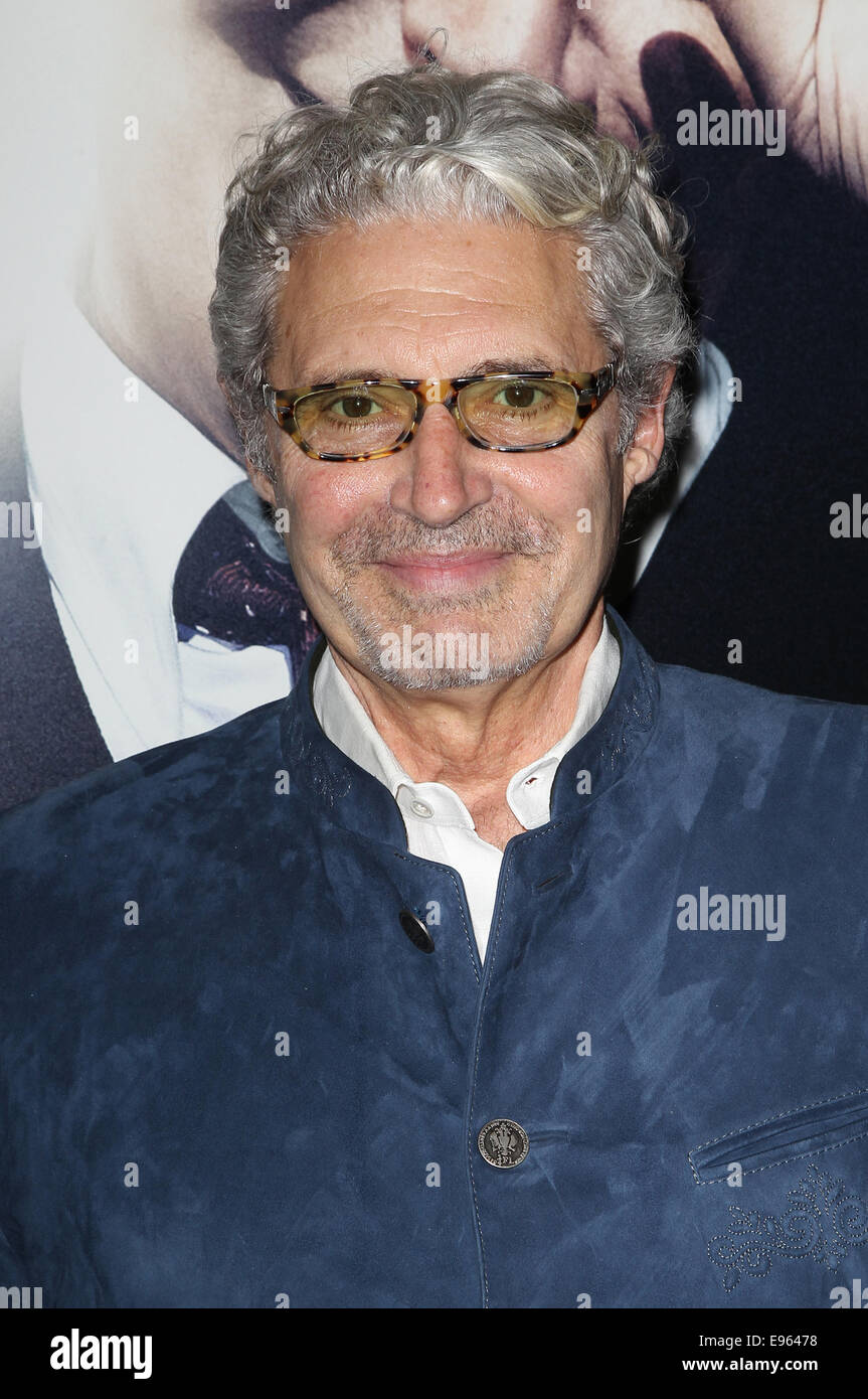 HBO premieres an exclusive presentation of Billy Crystal 700 Sundays ...