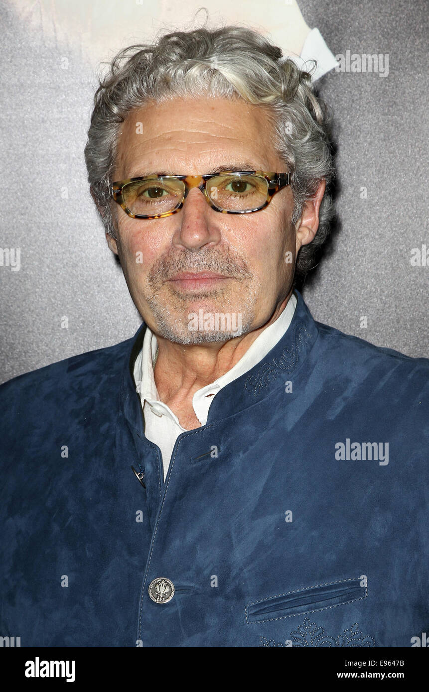 HBO premieres an exclusive presentation of Billy Crystal 700 Sundays ...