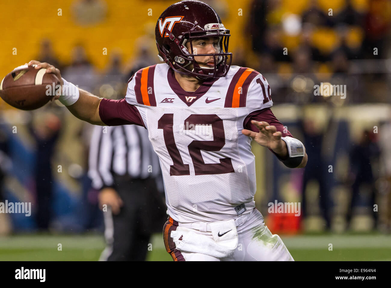 Pittsburgh, Pennsylvania, USA. 16th Oct, 2014. Virginia Tech QB MICHAEL ...