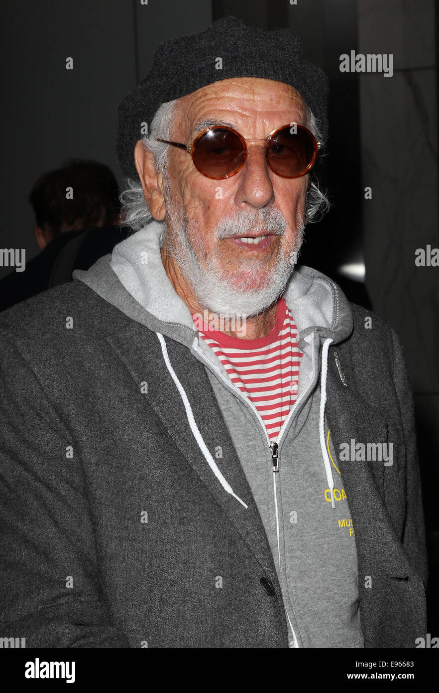 HBO premieres an exclusive presentation of Billy Crystal 700 Sundays ...