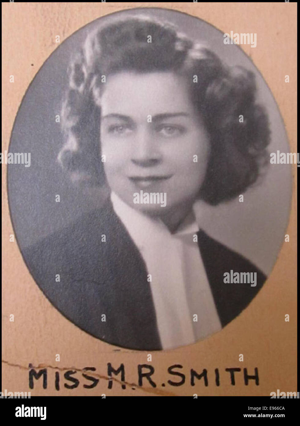 Women in school 1920 hi-res stock photography and images - Alamy