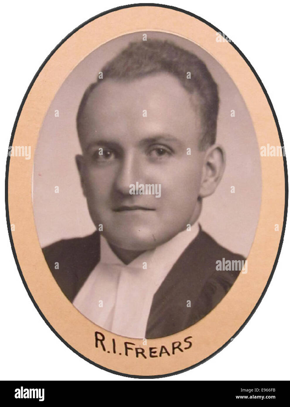 1943 setting hi-res stock photography and images - Alamy