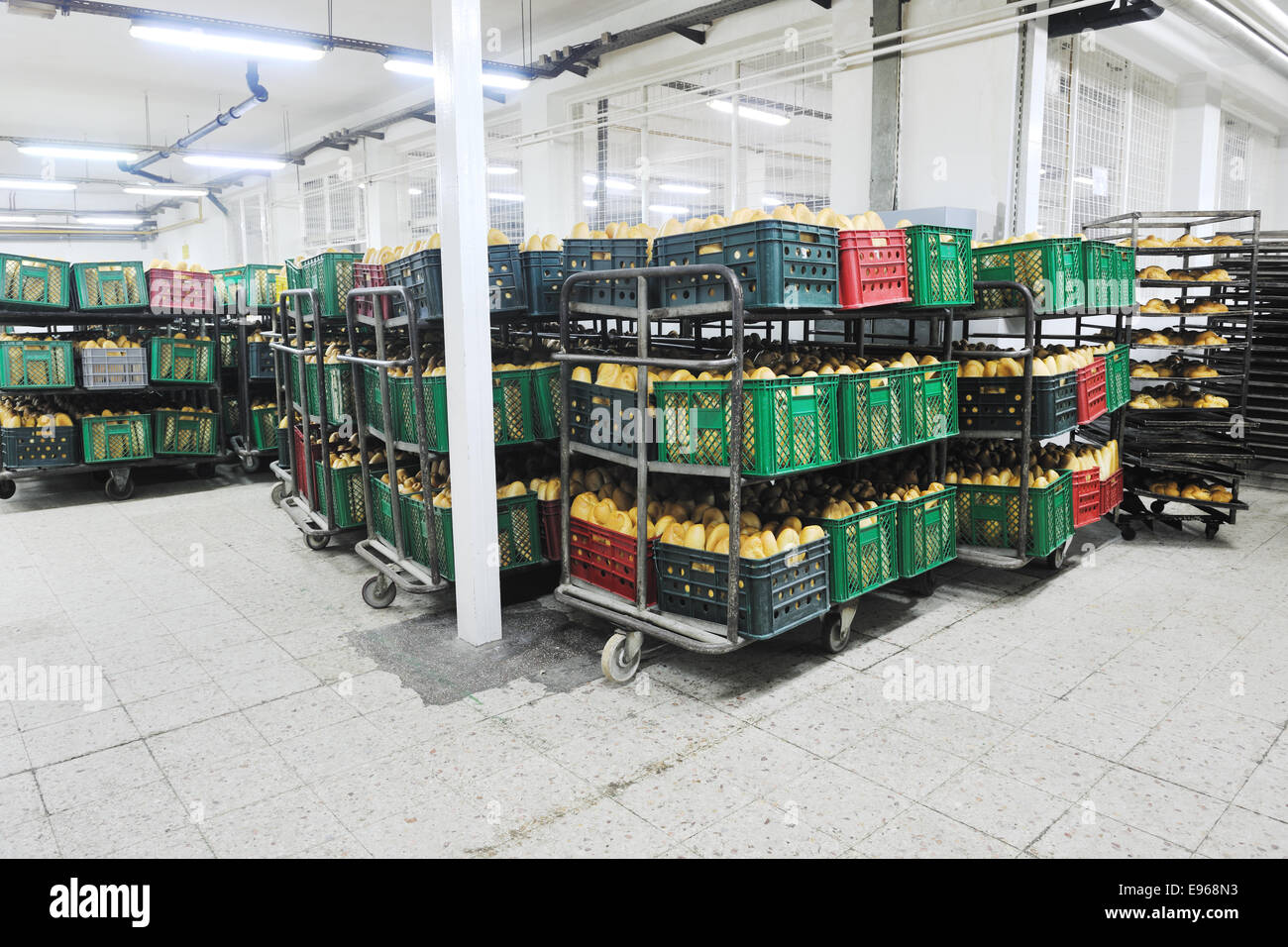 bread factory production Stock Photo - Alamy