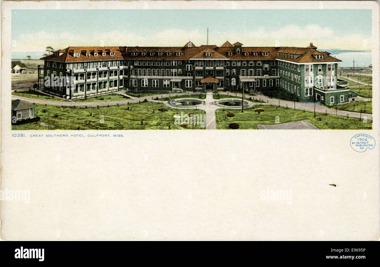 A vintage postcard photograph of the Great Southern Hotel in Gulfport ...