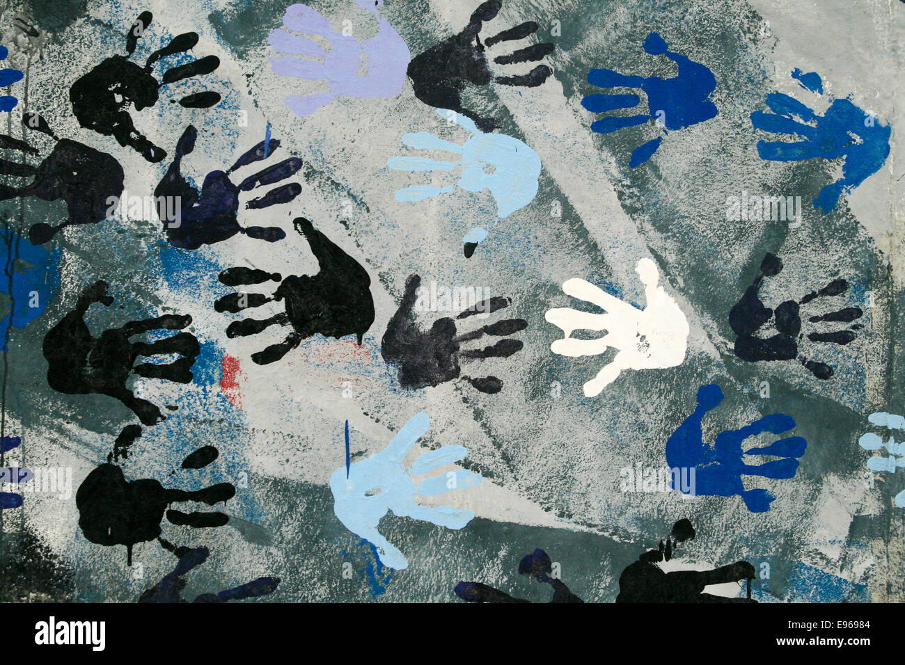 Handprints Gallery 3 Ways To Make Handprint Art WikiHow